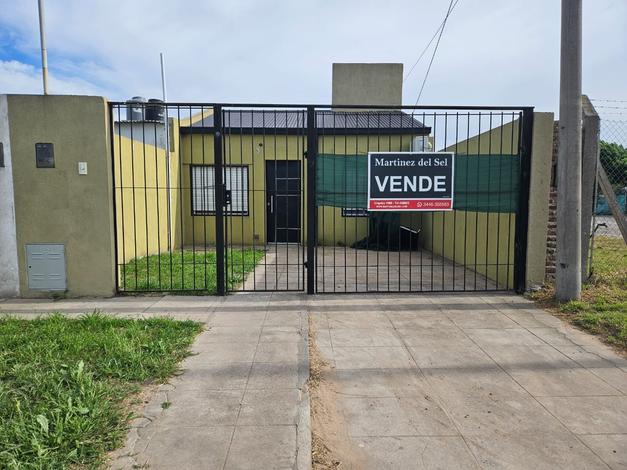 U$D 50.000 - Casa Venta - Luciana Rios al 2200