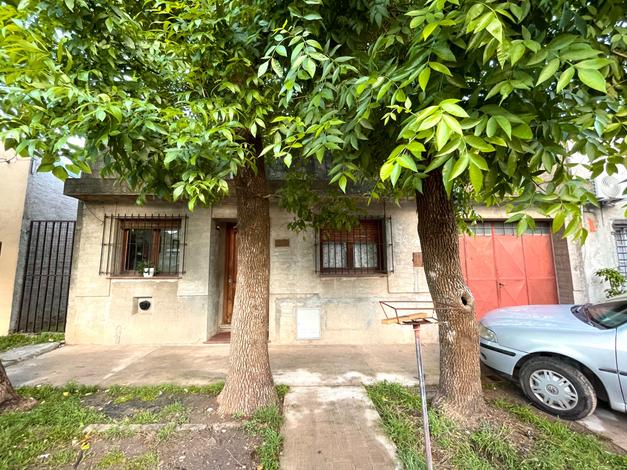 U$D 85.000 - Casa Venta - Edison N° 211